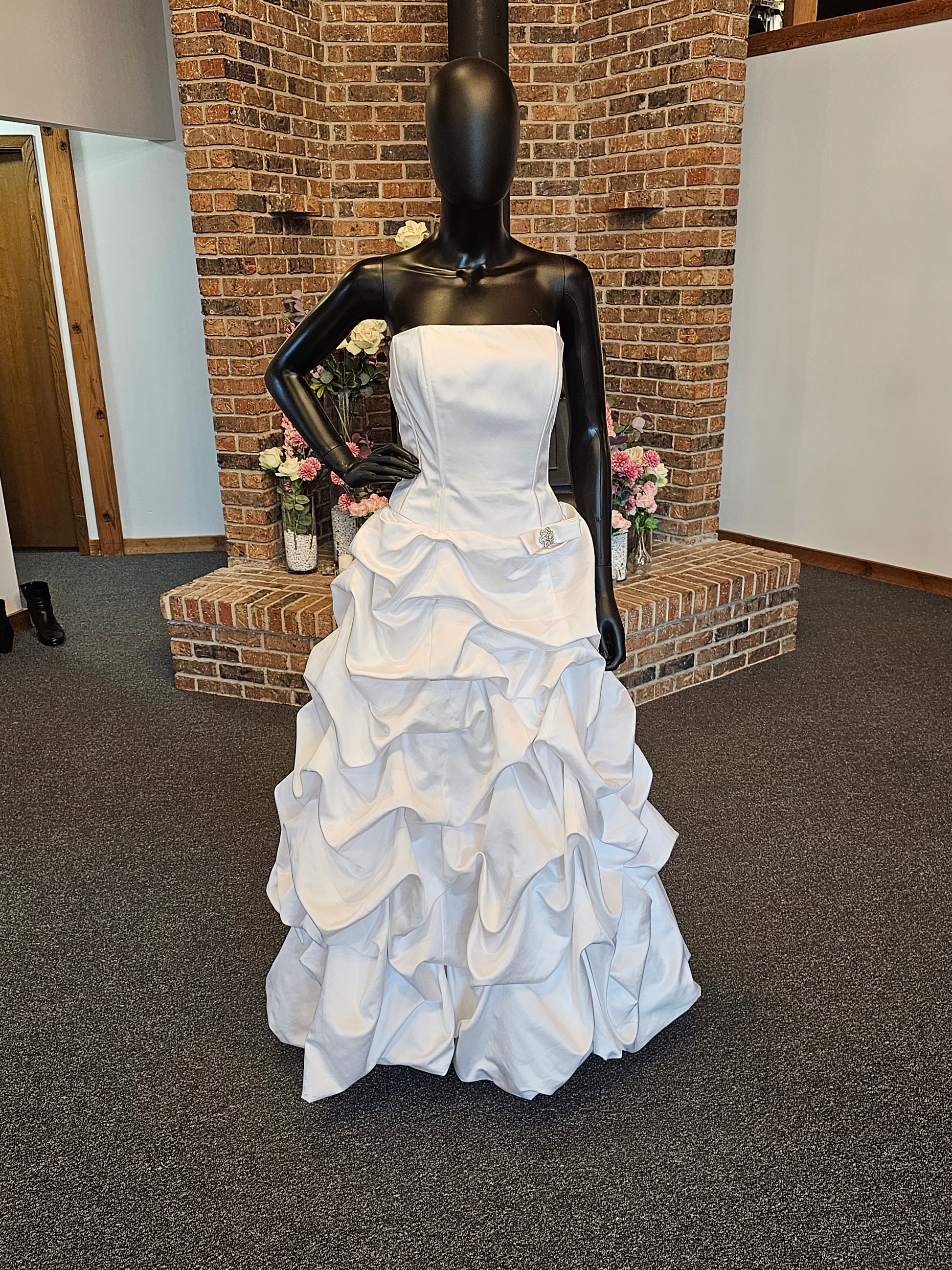 White Satin Bubble Tuck Wedding Gown – Arabella Bridal