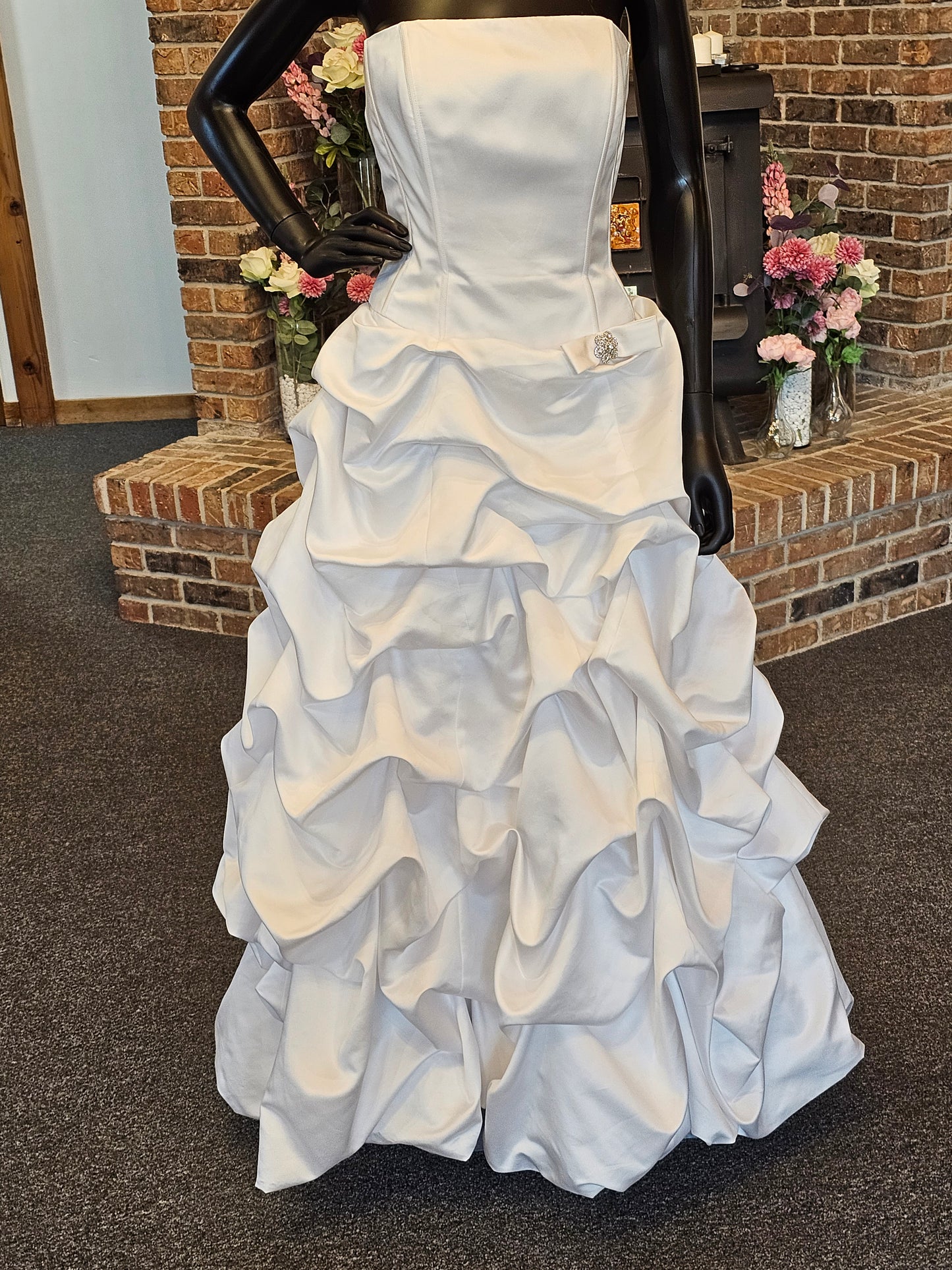 White Satin Bubble Tuck Wedding Gown – Arabella Bridal